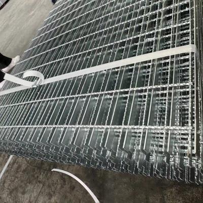 China Industrial Steel Grating 1000x1000mm Flat Bar 30mm Spacing Hot Galvanized Welded for sale