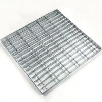 China 30x30mm Flat Bar Steel Grating Decking 3mm Cross Bar Hot Dip Galvanized Industrial Platform for sale