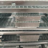 China Hot Dip Galvanized Steel Grating Corrosion-Resistant Ventilation Protective Surface Warehouse Building Floor for sale
