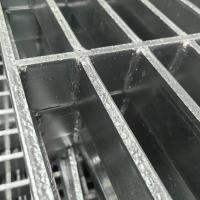 China Hot Galvanized Flat Steel Grating 1000x1000mm 30mm Bearing Bar Spacing Anti Rust Industrial for sale