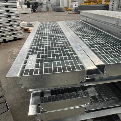 China Machine Pressure Welded Bright Surface Industrial Steel Floor Decking for sale