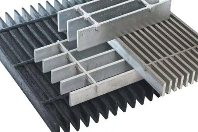 China Welded Steel Grating 1000x1000mm Hot Dip Galvanized Industrial Floor Decking 30mm Bearing Bar Spacing for sale