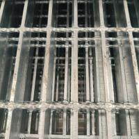 China Stainless Steel Grating 25x5mm Bearing Bar Cold Resistant Anti Slip for Drainage for sale