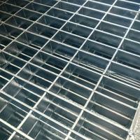 China Hot Galvanized Steel Grating 3mm Cross Bar 30mm Pitch Flat Bar Welded Grating for Industrial Walkway for sale