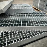 China Hot Dip Galvanized Steel Grating 30mm Bearing Bar Pitch Machine Pressure Welding YB/T4001.1-2007 for sale