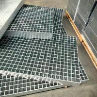China Hot Dip Galvanized Steel Grating Decking Floor 30mm Bearing Bar Spacing 3mm Cross Bar for sale