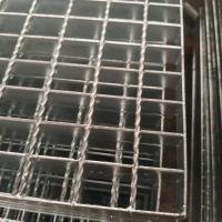 China Hot Dipped Galvanized Steel Grating Trench Cover 30x5mm Bearing Bar Pitch 30mm for Industrial Drainage for sale