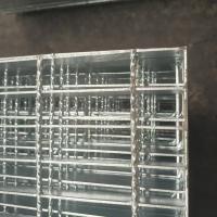 China 40mm Footstep Steel Grating Non-Slip Industrial Platform 1.5m x 3m for sale