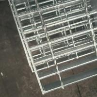 China 1x1/4 Inch Bearing Bar Pitch Steel Grid Plate Light Duty Drainage Trench Cover 120-1220mm Width for sale