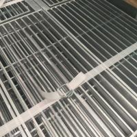 China 40mm Footstep Steel Grating Non-Slip Industrial Platform 1.5m x 3m for sale