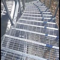 China Industrial Stainless Steel Floor Grating 30mm Bearing Bar Pitch Hot Galvanized Non-Slip Welded Grating for sale