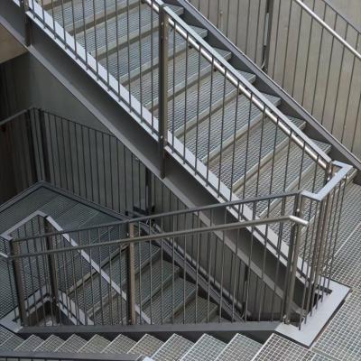 China Industrial Stainless Steel Floor Grating 30mm Bearing Bar Pitch Hot Galvanized Non-Slip Welded Grating for sale