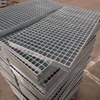 China Industrial Stainless Steel Floor Grating 30mm Bearing Bar Pitch Hot Galvanized Non-Slip Welded Grating for sale