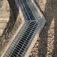 China Machine Pressure Welded Flat Steel Grating Bar Mesh Smooth 30mm Spacing 3mm Cross Bar for sale