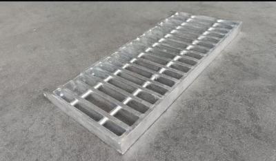 China Industrial Steel Grating YB/T4001.1-2007 Hot Galvanized 3mm Cross Bar 30mm Pitch for sale
