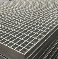 China Industrial Steel Grating 30mm Bearing Bar Spacing 1000x1000mm Stainless Steel Flooring for sale