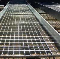 China Industrial Steel Grating Flat Bar Non Slip 30mm Pitch 3mm Thick 1000x1000mm for sale