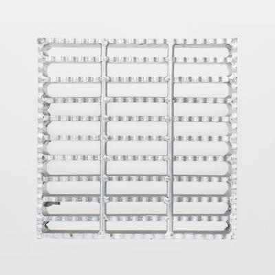 China Machine Pressure Welded Stainless Steel Grating 1000x1000mm Slip Resistant Flooring for sale