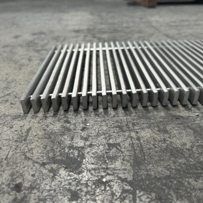 China Stainless Steel Grating 32x5mm Load Bar Flat Bar Grille Q235 Anti Slip for sale