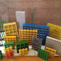 China Customizable Fiberglass Grating Panels Molded 1000m2 Technique for sale