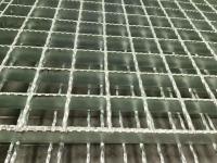 China Serrated Steel Grating 35mm Bearing Bar Pitch Anti Slip Drainage Heavy Duty Metal Grating for sale