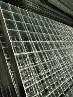 China Galvanized Serrated Steel Grating 10mm Surface 12mm Flat Bar Heavy Duty Anti Slip for sale