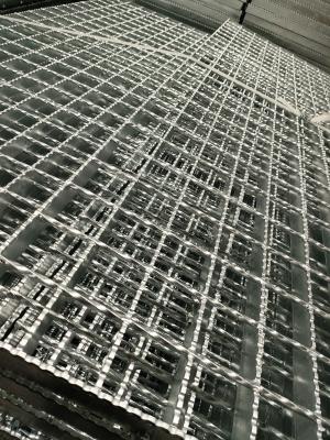China 10mm Galvanized Surface Serrated Steel Grating Durable 12mm Flat Bar for sale