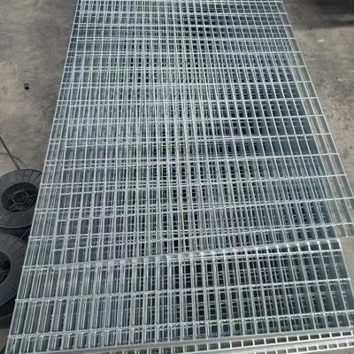 China Untreated Serrated Steel Grating Heavy Duty 50mm Bearing Bar Pitch for sale
