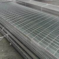 China Galvanized Serrated Steel Grating 32x5mm Anti Slip Heavy Duty Industrial Walkway for sale