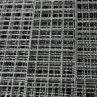 China Serrated Steel Grating Heavy Duty Load Bearing 30mm 40mm Spacing OEM for sale