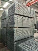 China Hot Galvanized Steel Grating 3mm Cross Bar Thickness 30mm Bearing Bar Pitch Non Slip Flooring for sale