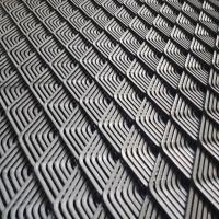 China Q235 Expanded Metal Sheet 30mm x 10mm Opening Galvanized Steel Mesh for sale