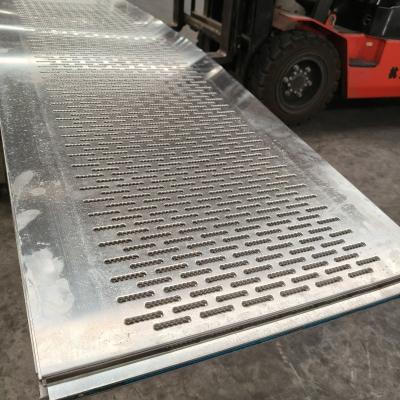 China 45mm Height Perforated Metal Plate Anti Slip Industrial Flooring 10x10mm Hole for sale
