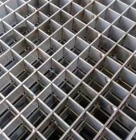 China ZHUOTE 50mm x 5mm Welded Steel Grating Non Slip Bathroom Flooring ISO9001 for sale