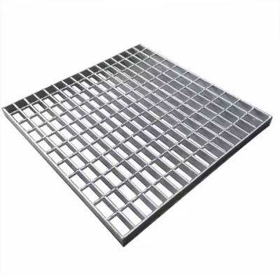 China Plain Surface 100mm Cross Bar Spacing Industrial Steel Grating 3-10mm Thick for sale
