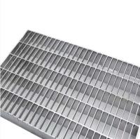 China Plain Surface 100mm Cross Bar Spacing Industrial Steel Grating 3-10mm Thick for sale