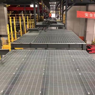 China Galvanized Non Slip Steel Grating 5mm Bearing Bar Heavy Duty Industrial Walkway for sale