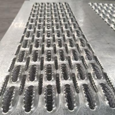 China Anti-Slip Perforated Tread Plate 0.3-10mm for Walkways Stair Steps and Platforms for sale