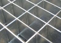 China Press Lock Steel Grating Skid Resistant Industrial Metal Floor Grates 5mm Bearing Bar for sale