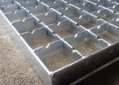 China Mild Carbon Serrated Bar Press Lock Grating Platform Walkway for sale
