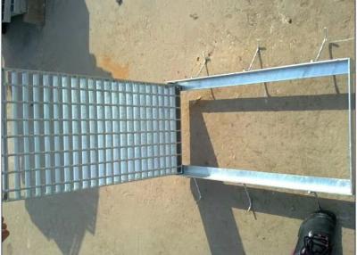 China Non-Skid Welding Grating Trench Cover & Metal Driveway Drainage Grates - ISO9001 Certified Industrial Grade for sale