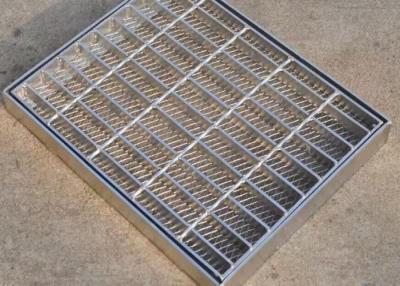 China Stainless Steel Walkway Trench Drain Covers with 6mm Twist Steel Cross Bars for Heavy Load Applications for sale