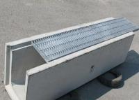 China Antiseptic Galvanized Steel Trench Drain Covers 25x3 to 100x10mm with Skid Resistance for Sidewalks for sale