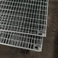 China Industrial Steel Grating 30x3mm Load Bearing Bars 30mm Spacing Hot Dip Galvanized for sale