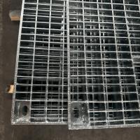 China Industrial steel grating adopts interlocking load and cross bars for high strength and stable performance. for sale