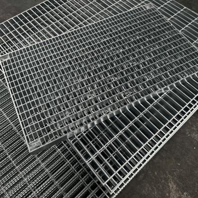 China Industrial Steel Grating OSHA EN Compliant Load Capacity 200kg Custom Sizes for sale