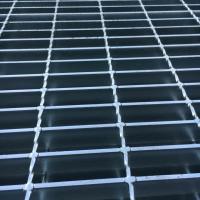 China Hot Dipped Galvanized Steel Grating 20 Ton Load Bearing Industrial Flooring for sale