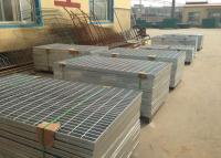 China Industrial Steel Grating Platform 800mm Span with 30mm Bearing Bars and Hot-Dip Galvanized 80μm Coating for sale