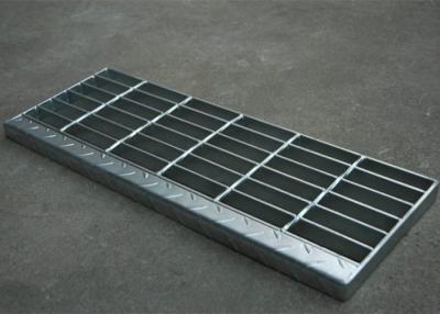 China Galvanized Steel Stair Treads with 6mm Cross Bars - 25-75mm Bearing Bars for Marine & Industrial Safety for sale