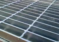 China Industrial Galvanized Walkway Grating 325/30/50 - 2'/3'/4' Width Options with High Strength-to-Weight Ratio for sale